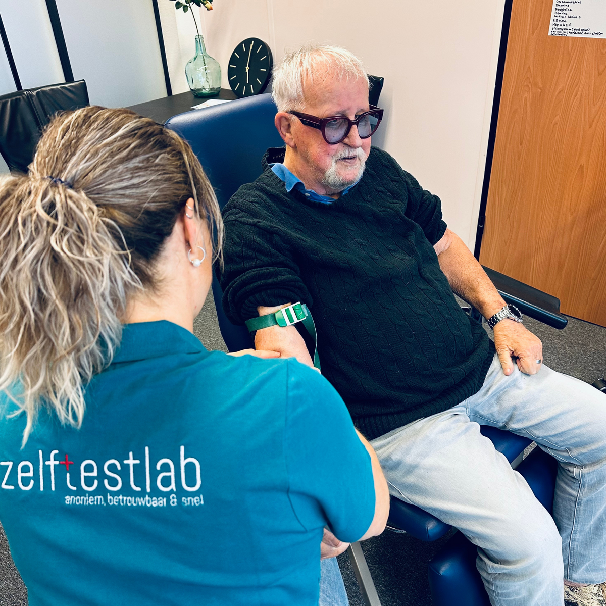 Poli Zelftestlab | Bloedprikken zonder afspraak